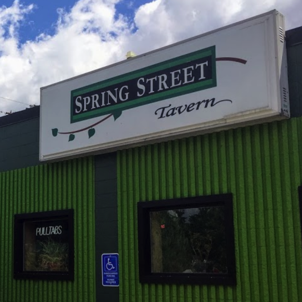 Spring Street Tavern | Neighborhood Bar In Minneapolis, MN